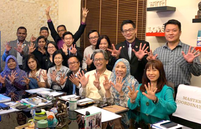 ALEX YIONG TEE YEW & HII YUNG ING